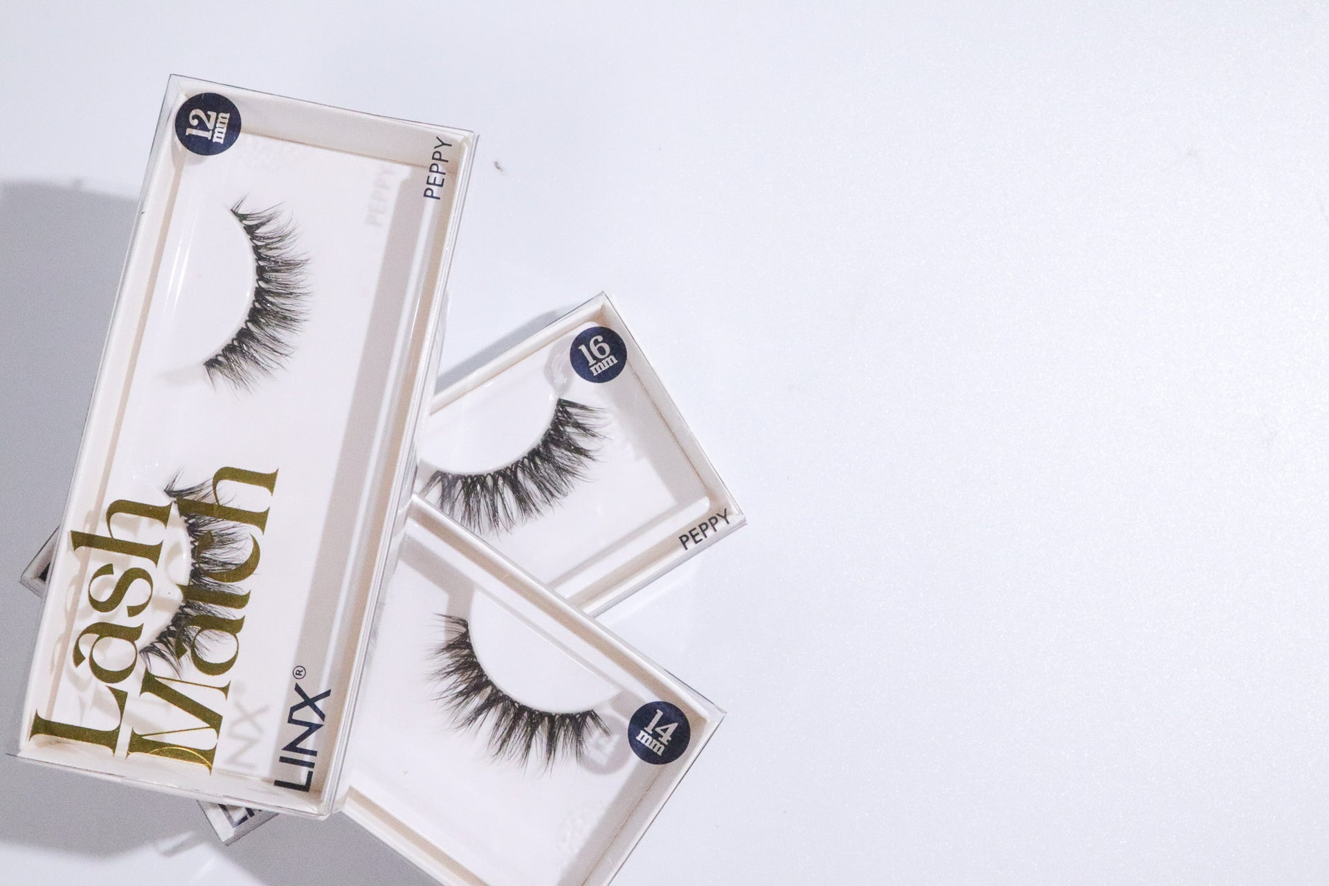 LINX: DIY Lash Extensions At Home